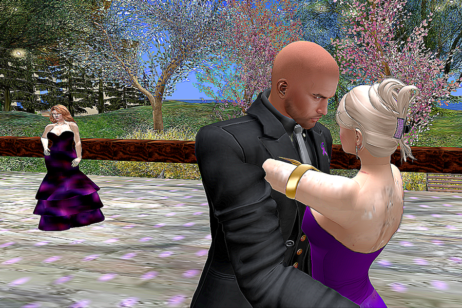 Roissy's "Relay for Life" Charity Auction